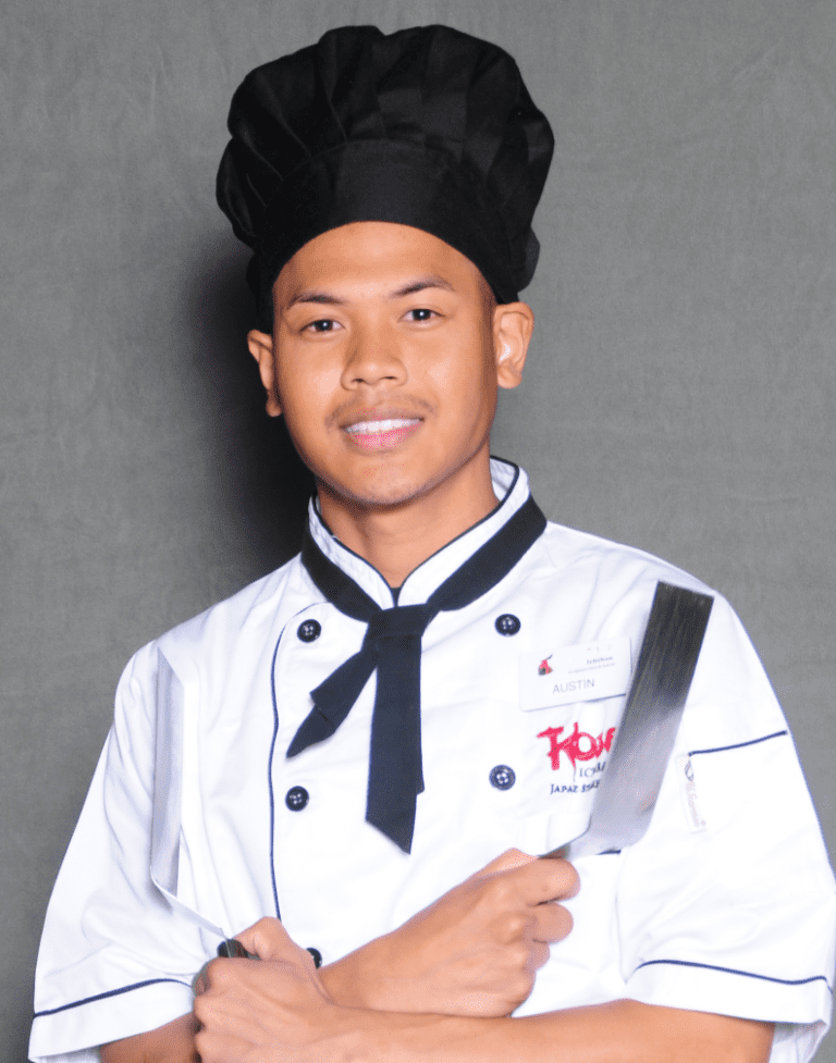 Japanese Food Teppanyaki Chefs | Kobe Steakhouse Restaurant